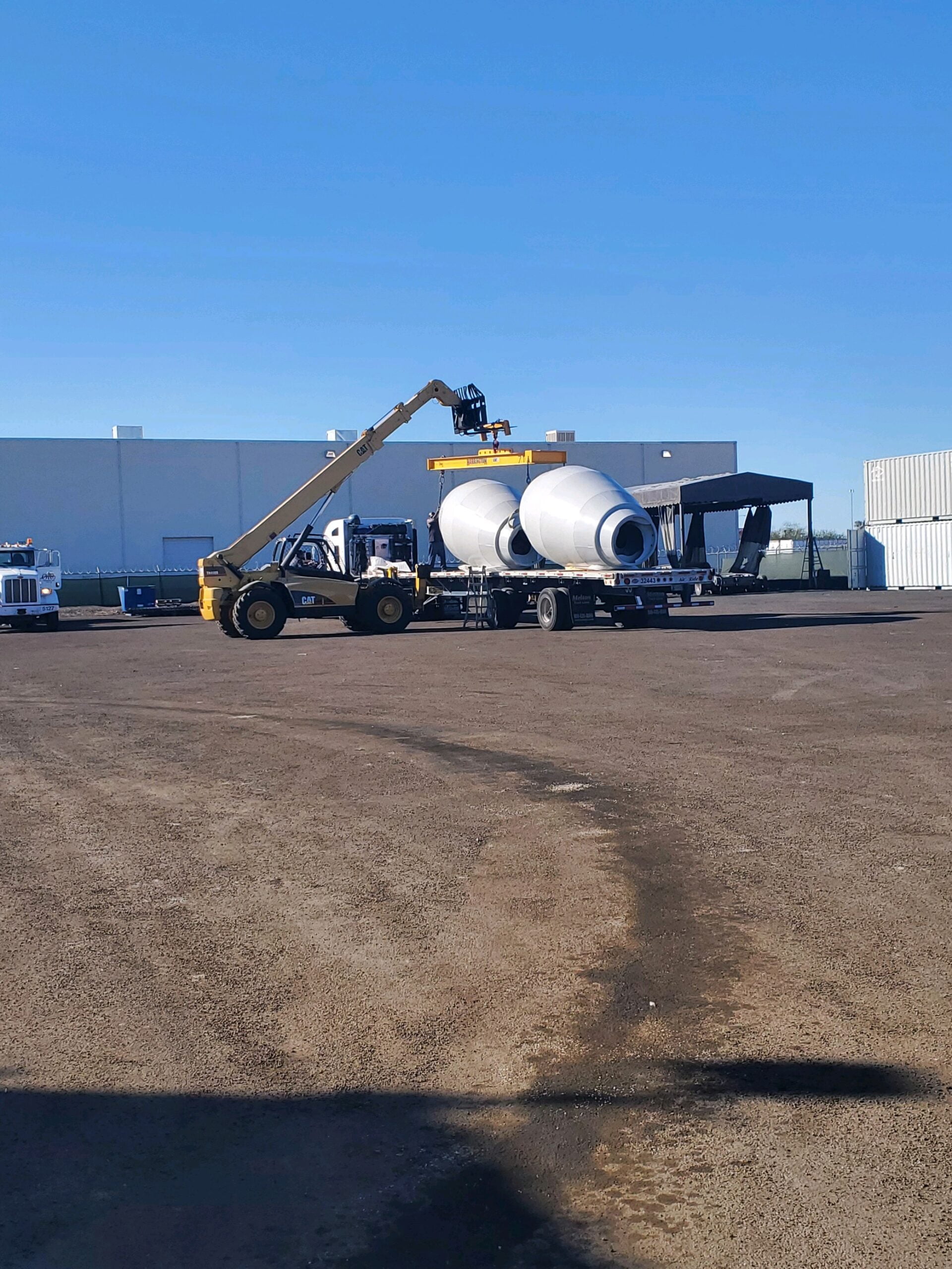 Heavy Equipment Transportation | AAA Truck Finders