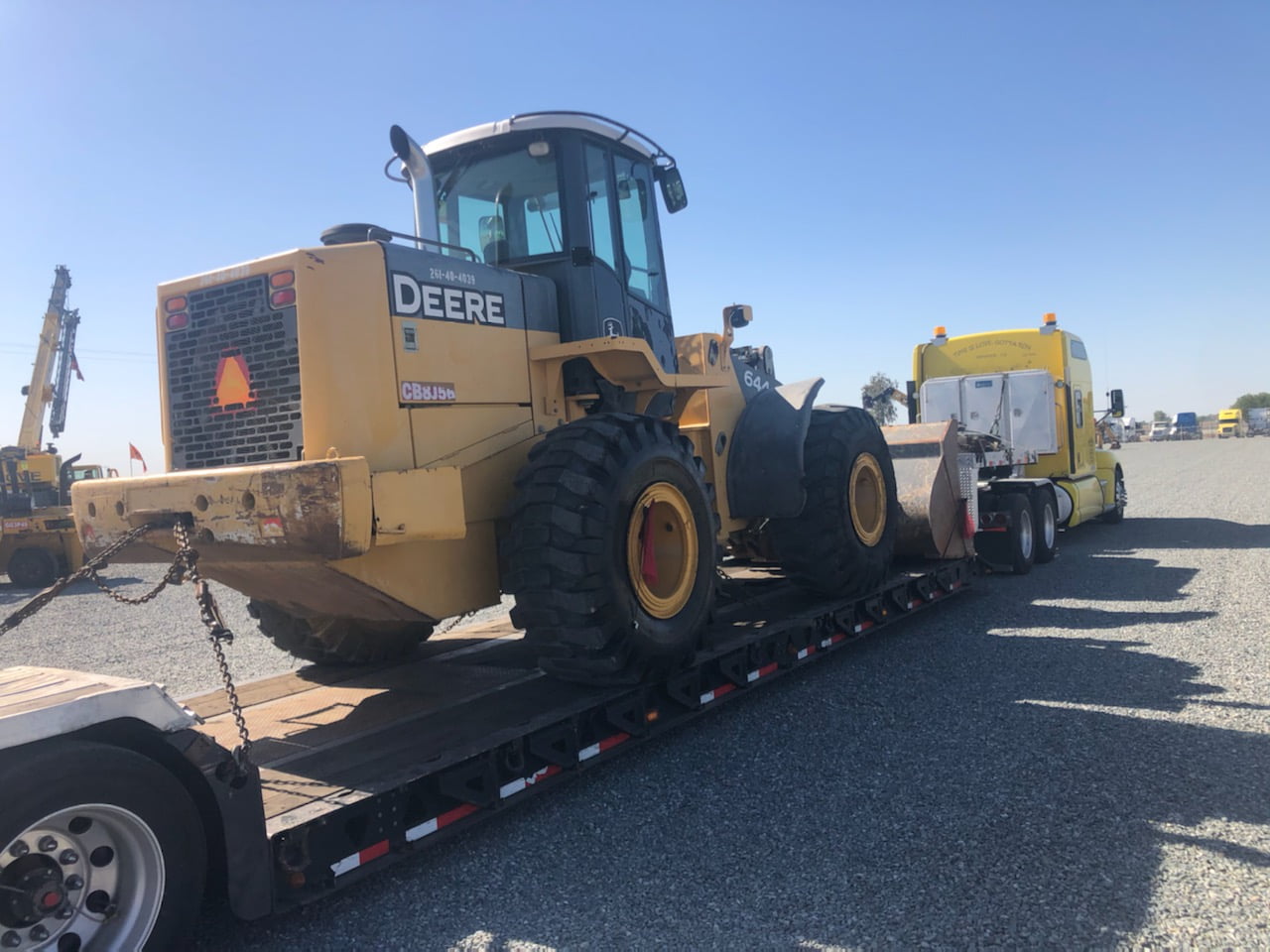 Heavy Equipment Hauling | AAA Truck Finder